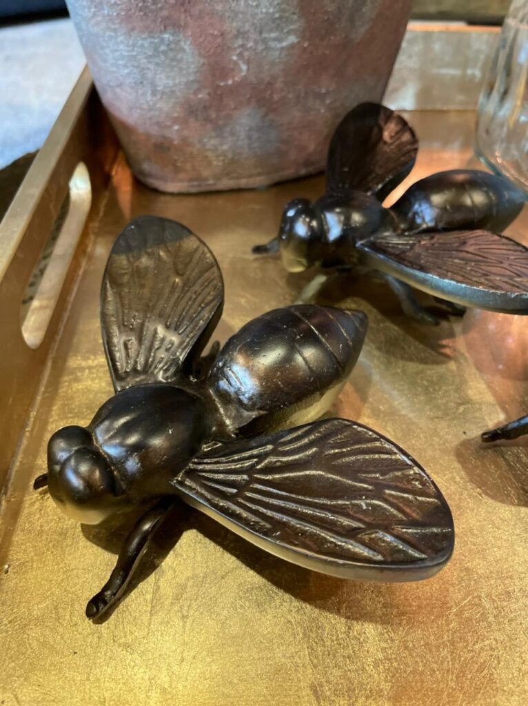 Abejas Oro Viejo – Dos Puntos